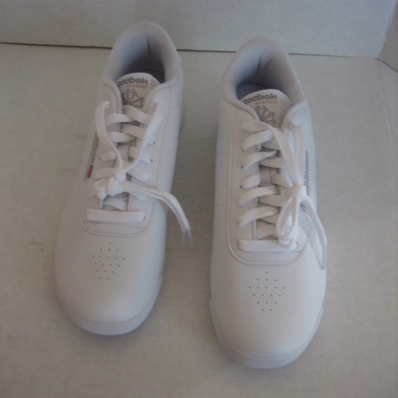 Reebok Classic | Shoes | Reebok Classic Womens White Lace Up Athletic ...